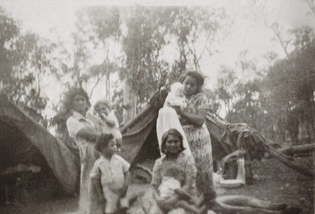 Yarning about fire | Heartland Journeys